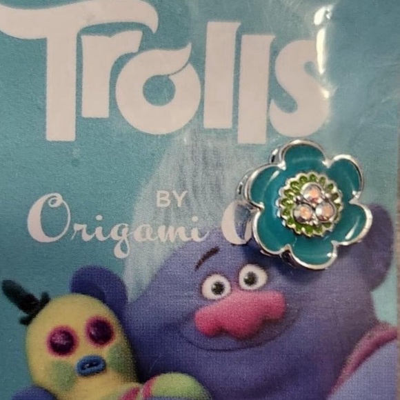 Origami Owl | Jewelry | Origami Owl Trolls Sparkling Aqua Flower With ...